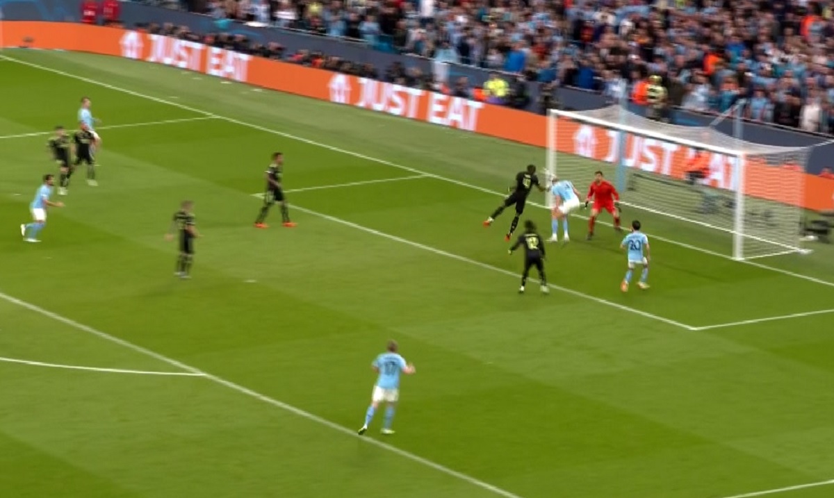 Thibaut Courtois, intervenţii magistrale în faţa lui Erling Haaland ...